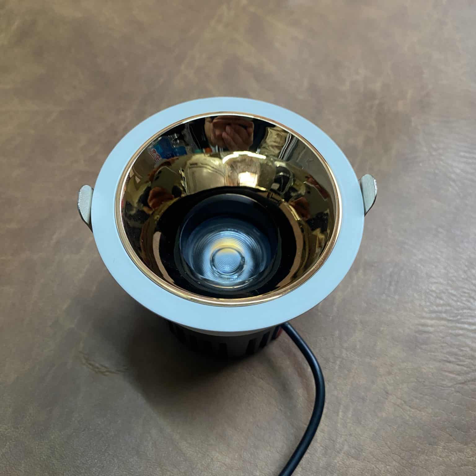 Đèn LED âm trần chiếu điểm spotlight